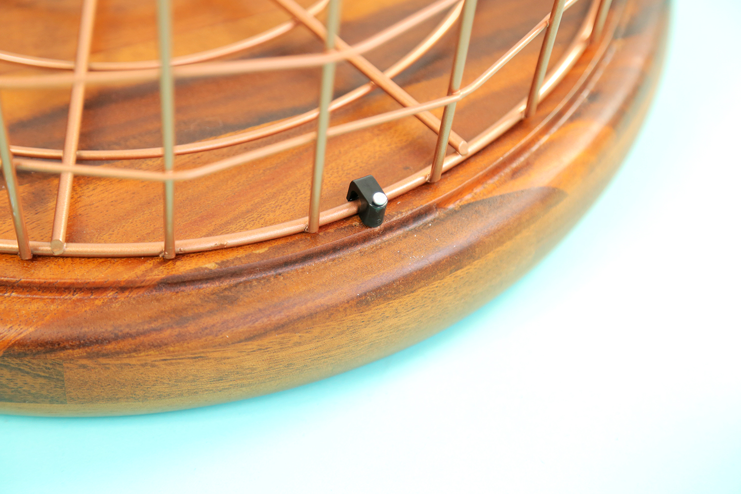 Wire Basket + Wood Tray Side Table Upcycle – Makeful