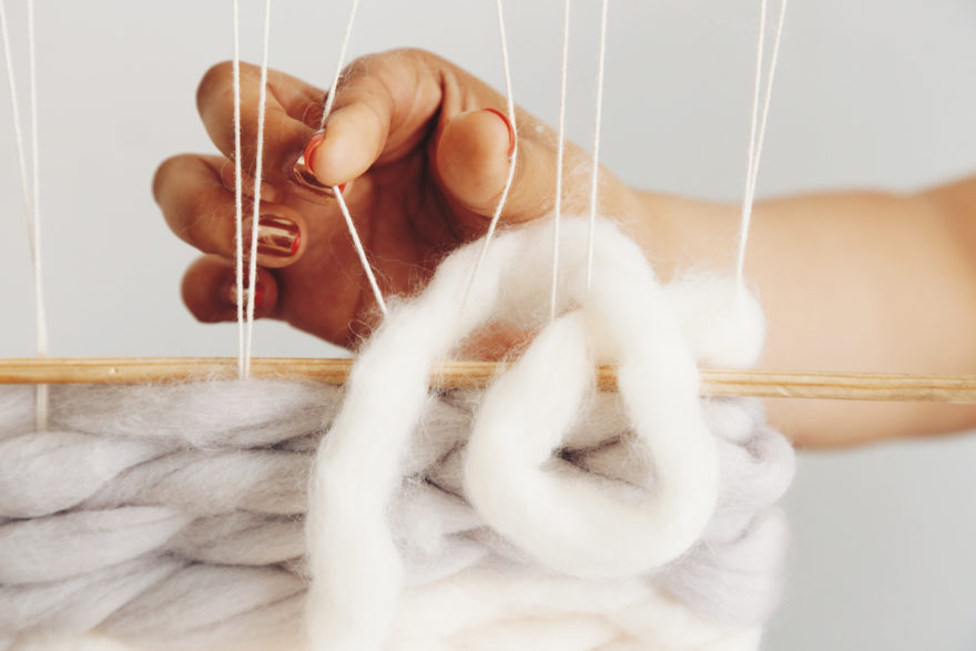 DIY Hand Woven Wool Roving Wall Hanging – Makeful
