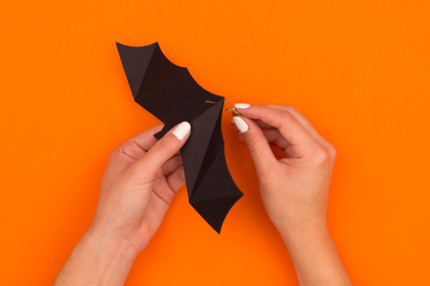 Going batty for this Halloween craft – Makeful