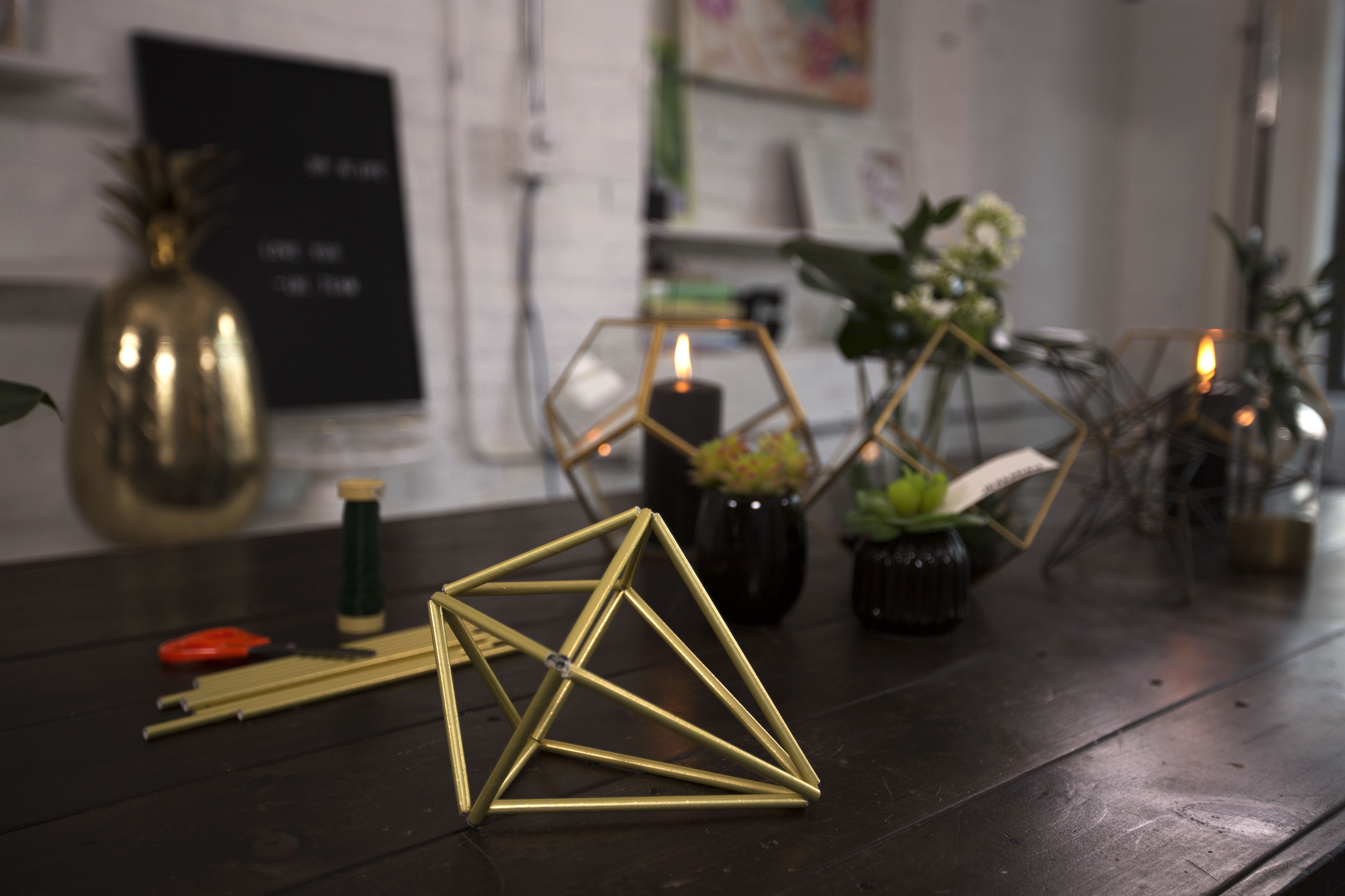 Make a Geometric-Inspired Wedding Come to Life With Lynzie Kent – Makeful